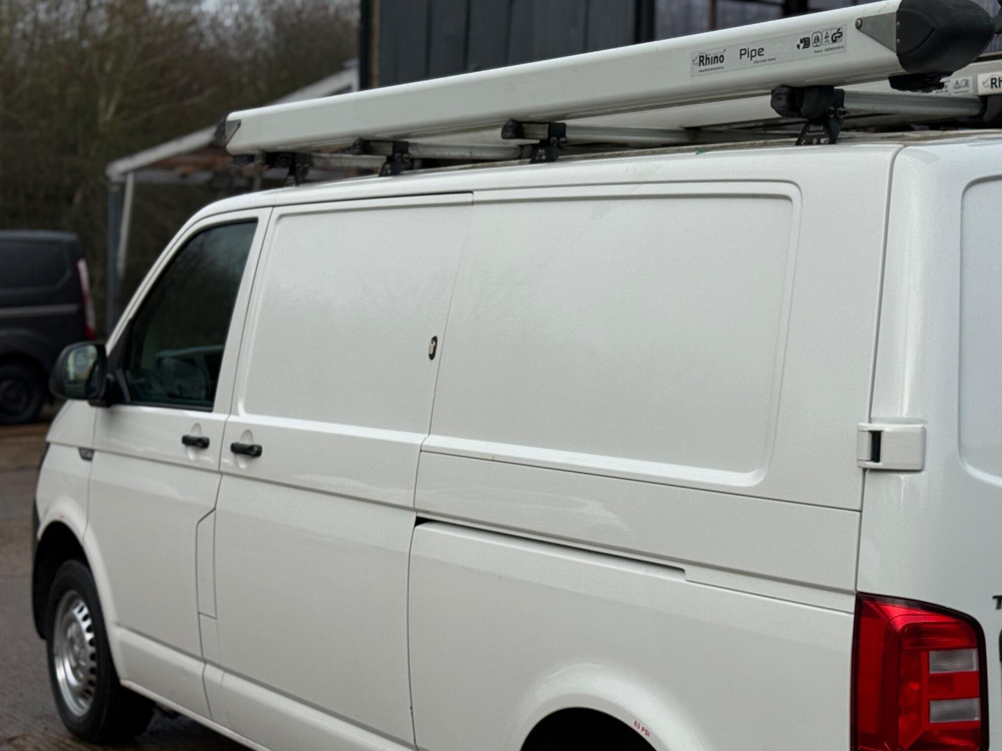 Used 2018 Volkswagen Transporter 2.0 TDI T32 BlueMotion Tech Startline ...